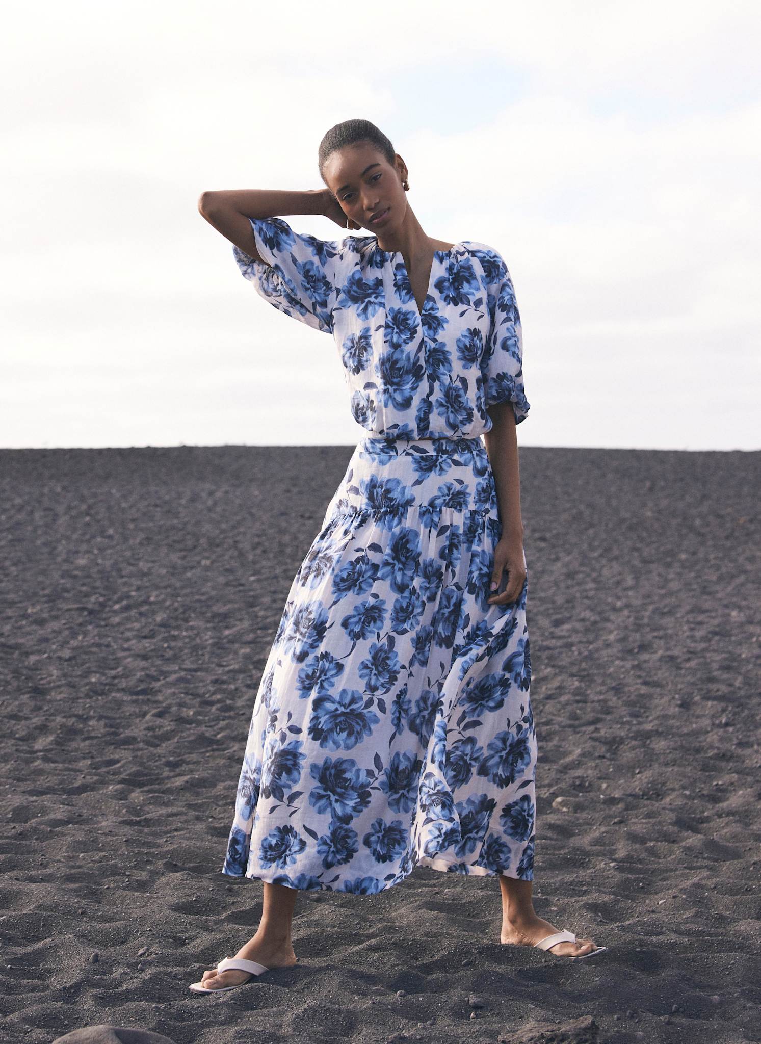 Blue Floral Print Midi Skirt – Mint Velvet