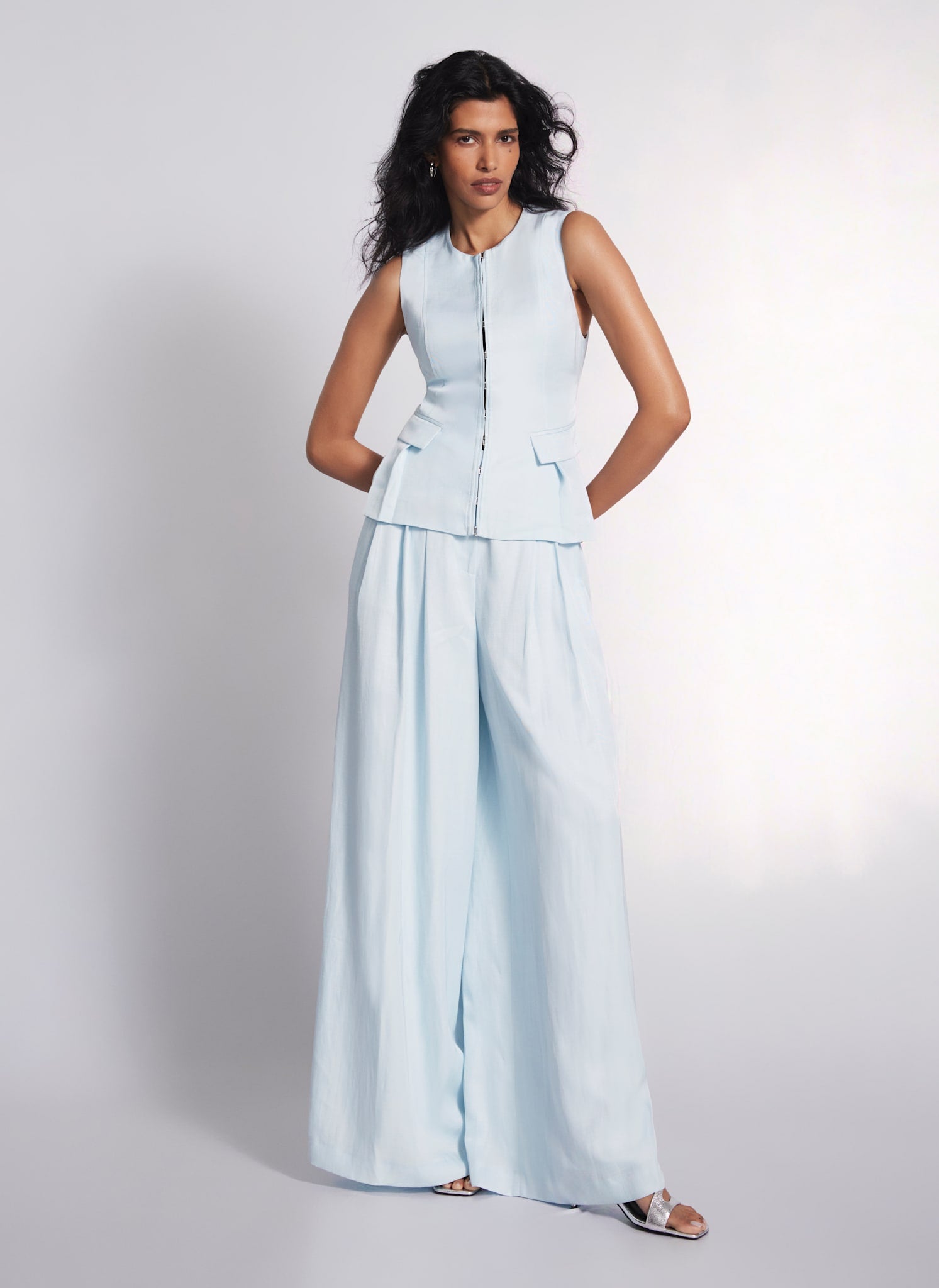 Blue Pleated Wide Trousers – Mint Velvet