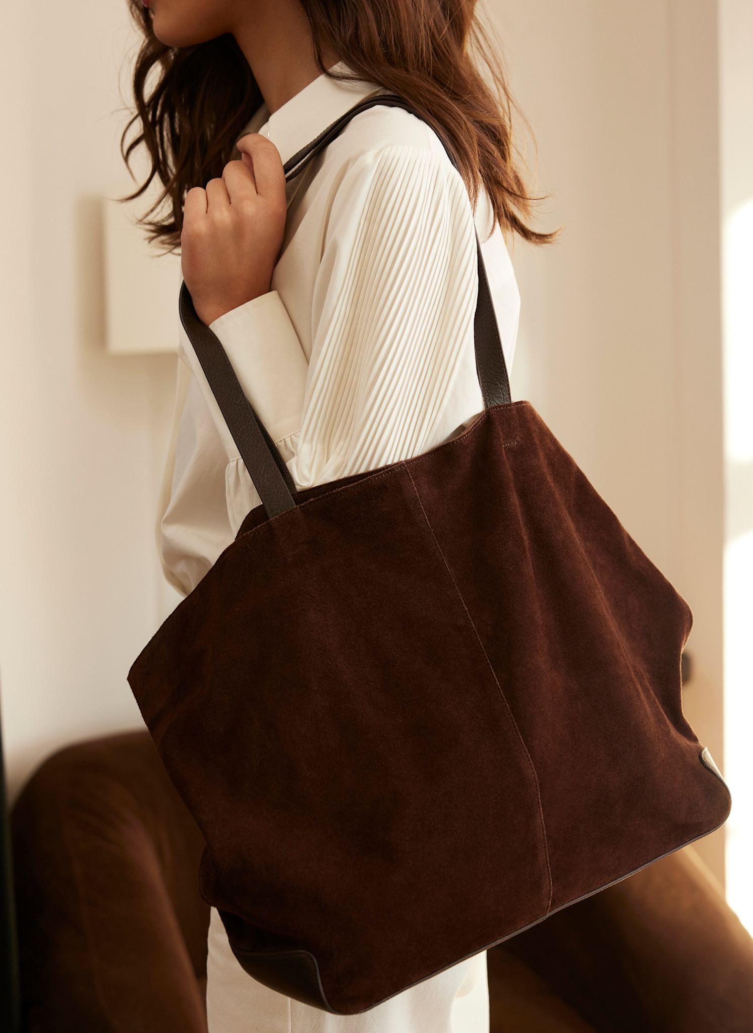 Chocolate Brown Suede Oversized Tote Bag – Mint Velvet