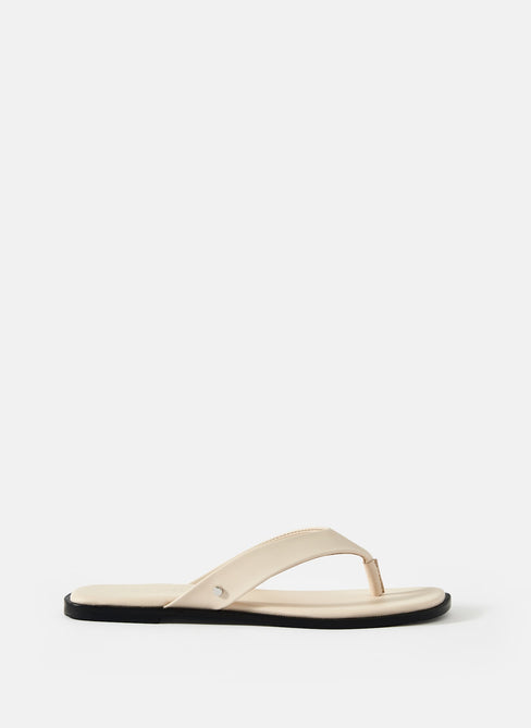 Lula Cream Leather Flip Flop Sandals – Mint Velvet