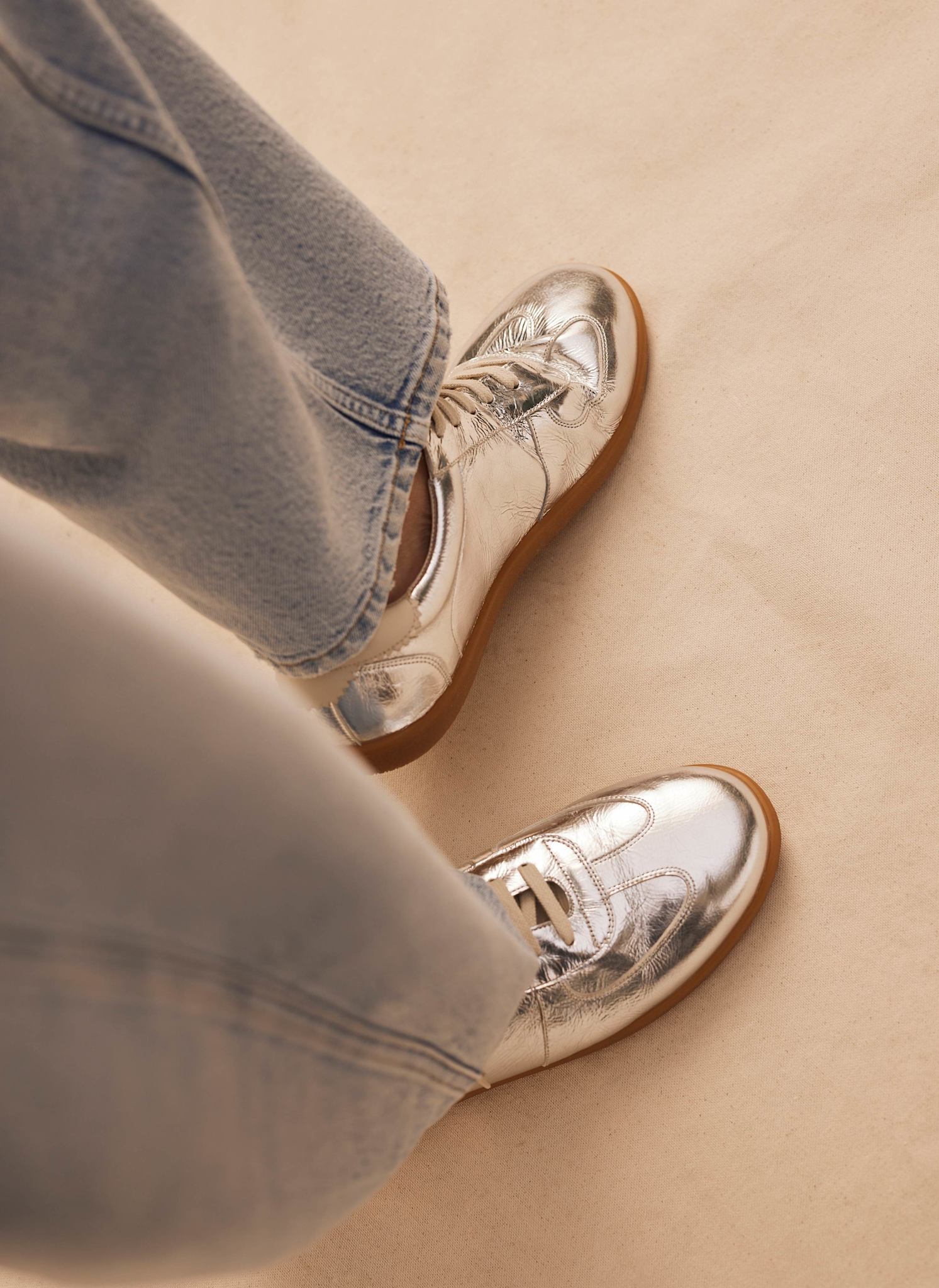 Mia Silver Leather Trainer – Mint Velvet