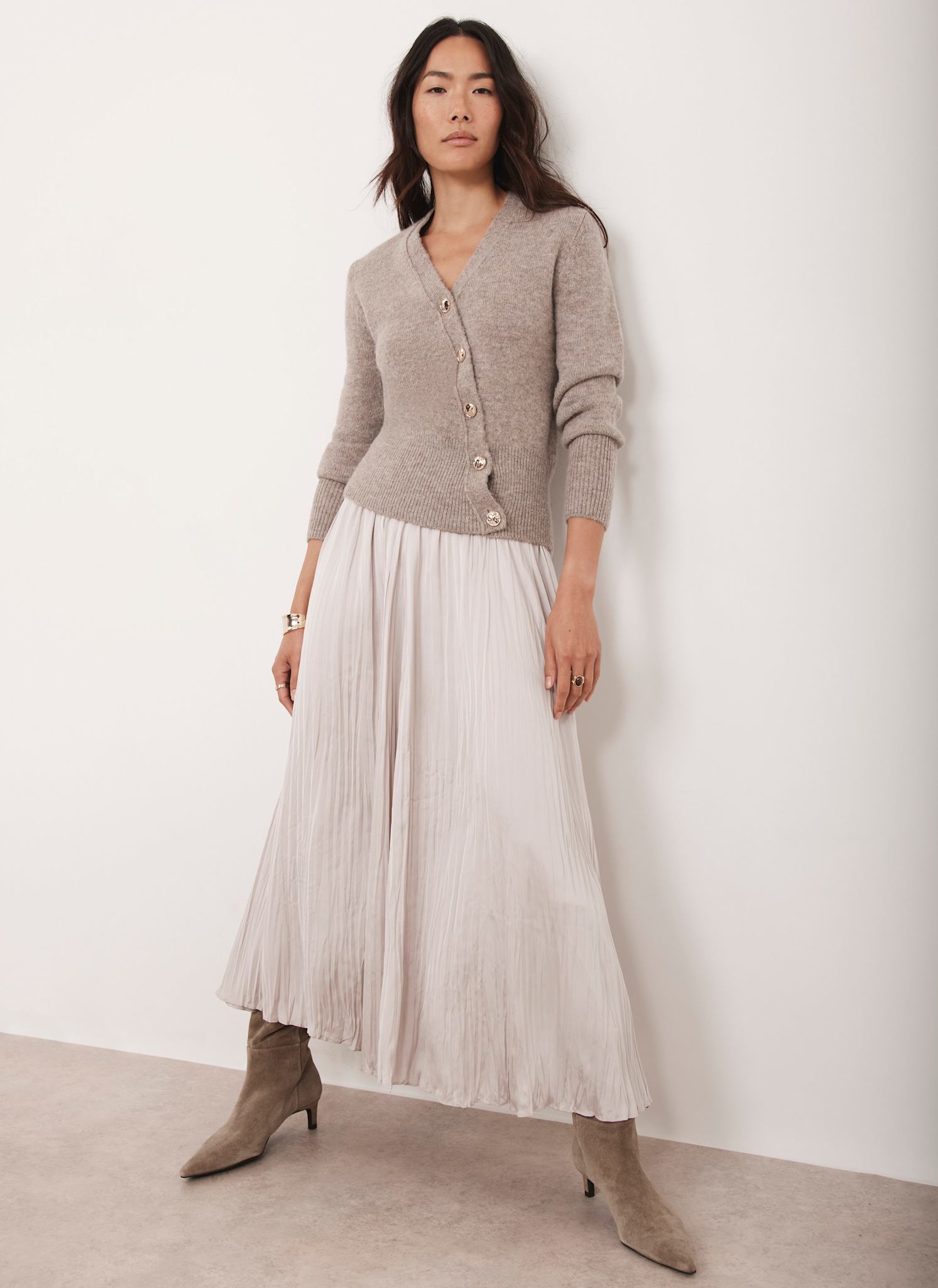 Neutral Crinkle Maxi Skirt – Mint Velvet